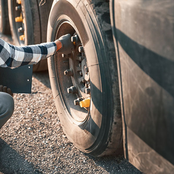 Master Truck Service | 24/7 Mobile Truck Tyre Service